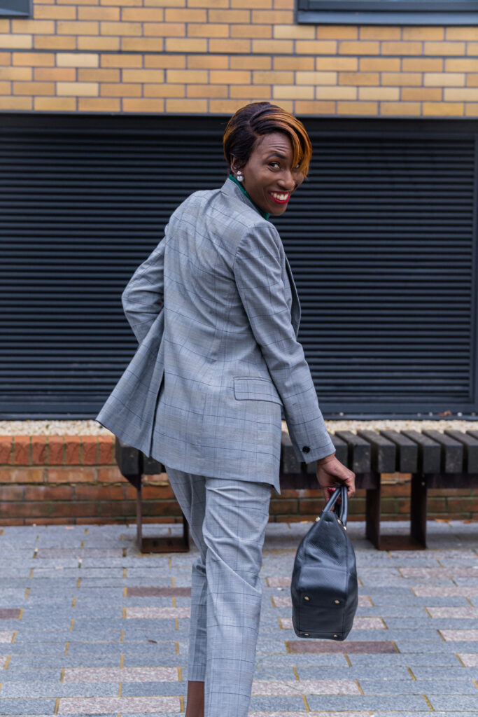 Grey Suit: How to style it the modern way to work - Thatcorporatechic