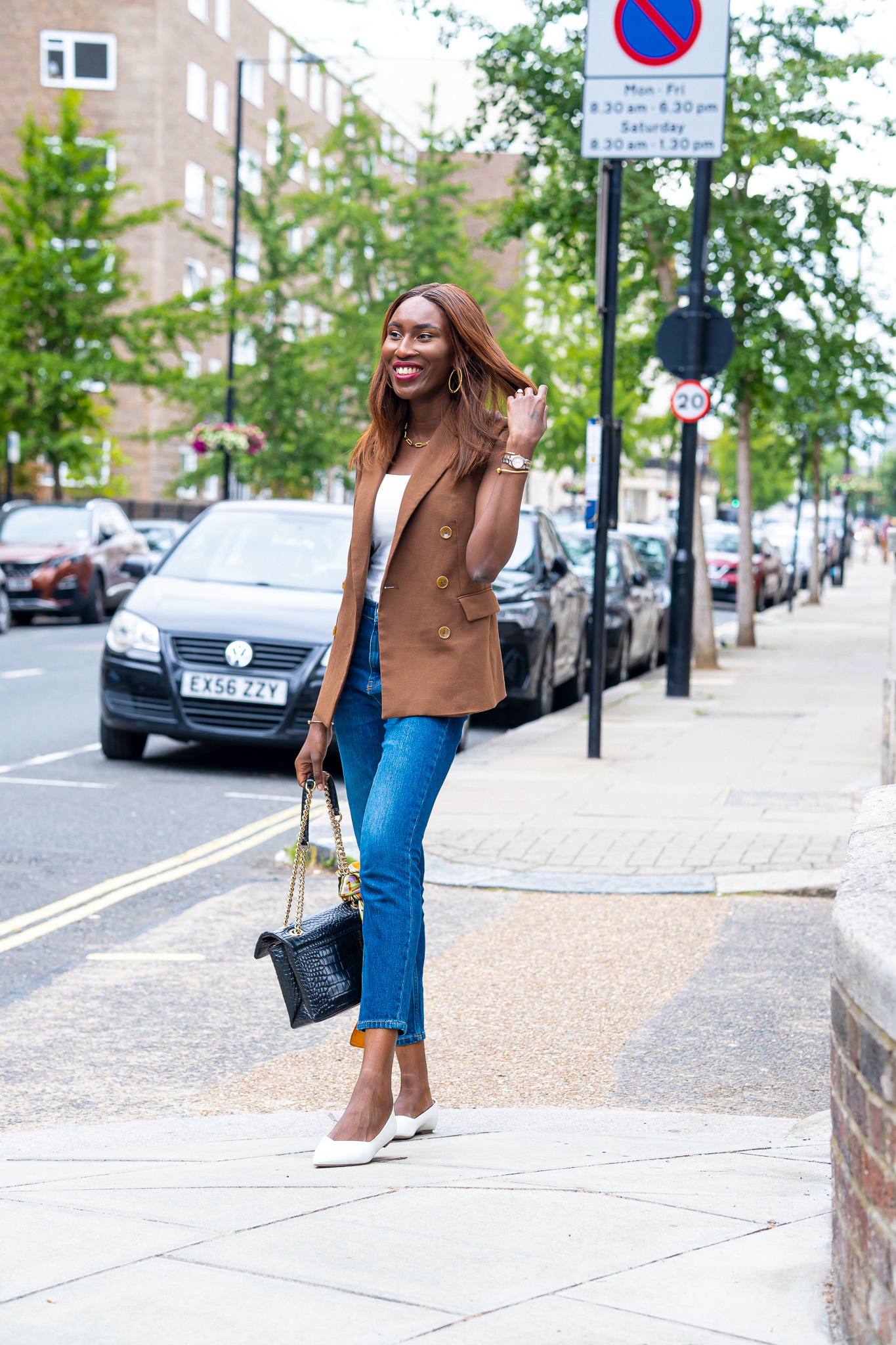 How To Style A Sleeveless Dress Thatcorporatechic How To Style A Sleeveless Dress Thatcorporatechic